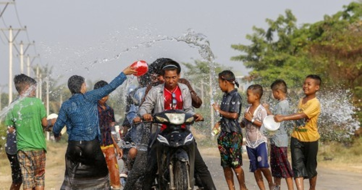 MYANMAR CUSTOMS TRADITIONS WATER FESTIVAL