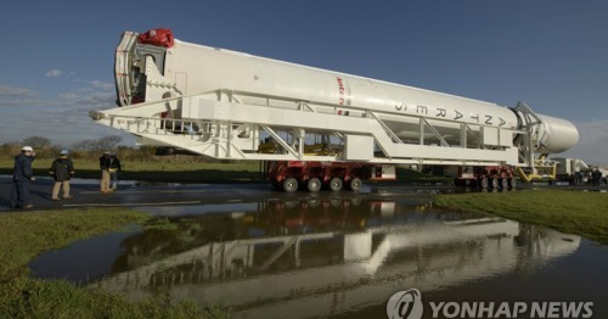USA ANTARES CRS 11 ROCKET ROLLOUT