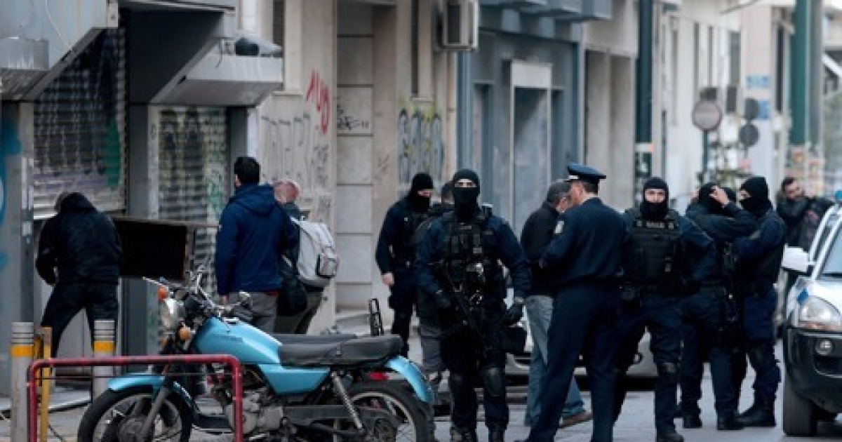 GREECE POLICE SQUATTERS EVICTION OPERATION