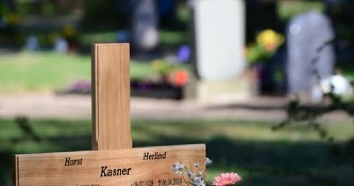 GERMANY MERKEL MOTHER