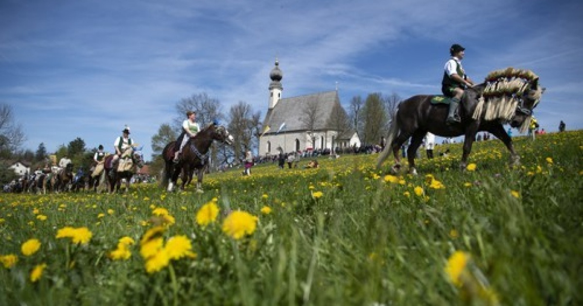 GERMANY TRADITION EASTER