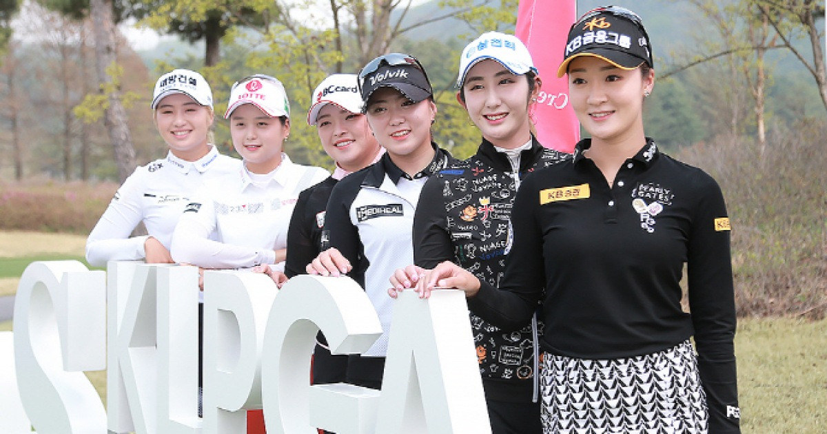 [포토] 크리스 F&C KLPGA 챔피언십 포토콜 '시즌 첫 메이저 우승자는 누구에게'