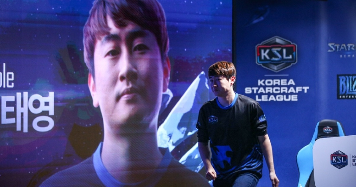 [포토] 김태영 'KSL 8강 보인다'