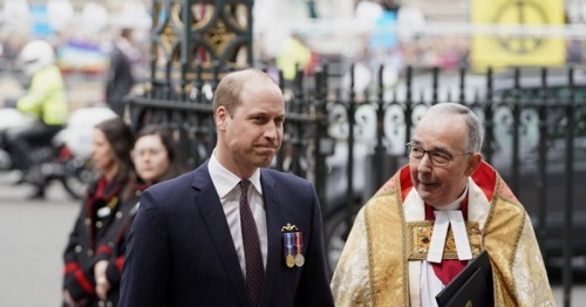 BRITAIN ROYALTY MILITARY