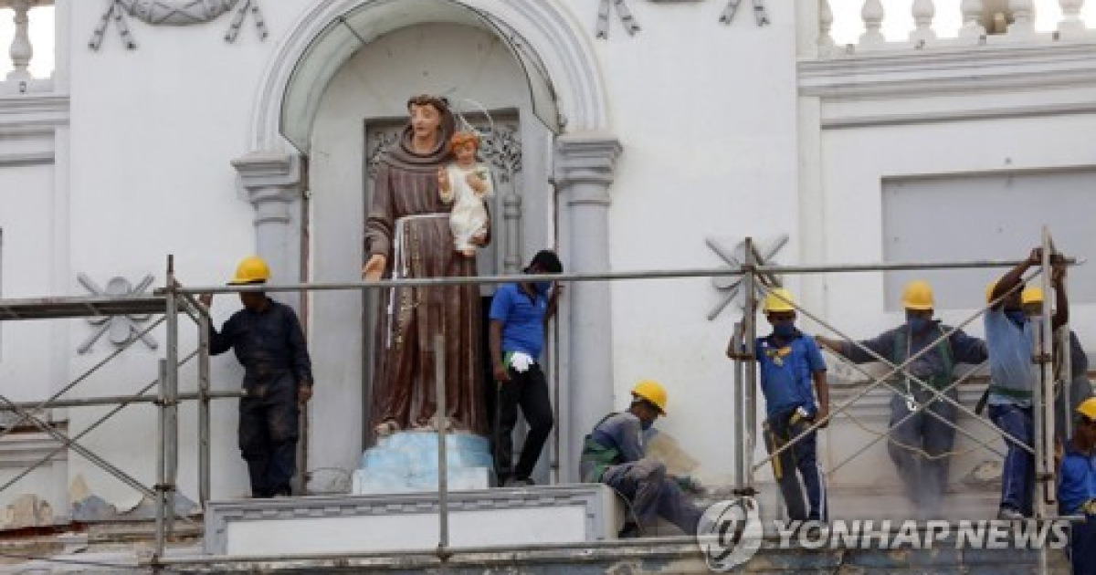 SRI LANKA MULTIPLE EXPLOSIONS AFTERMATH