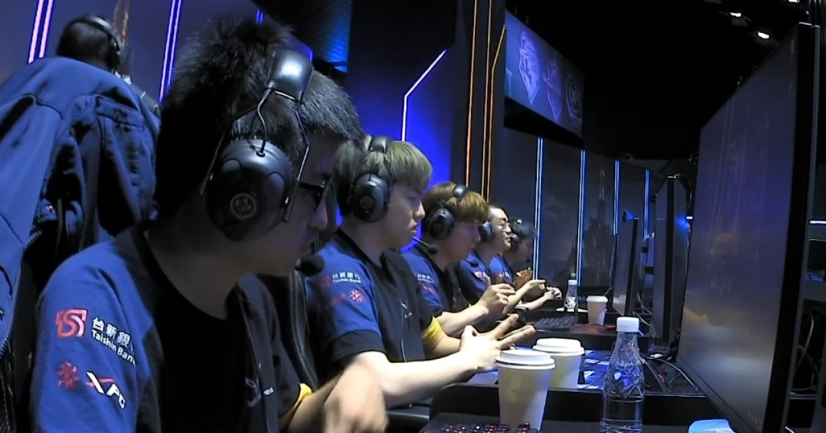 [MSI] FW, 체급 차이 보여주며 베가에 2연승! 2-1