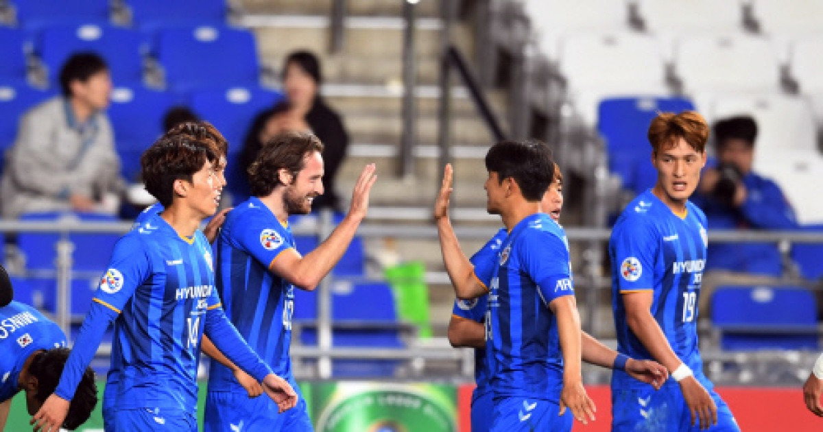 [포토] 골 믹스 'ACL 16강 향한 황금 미소'