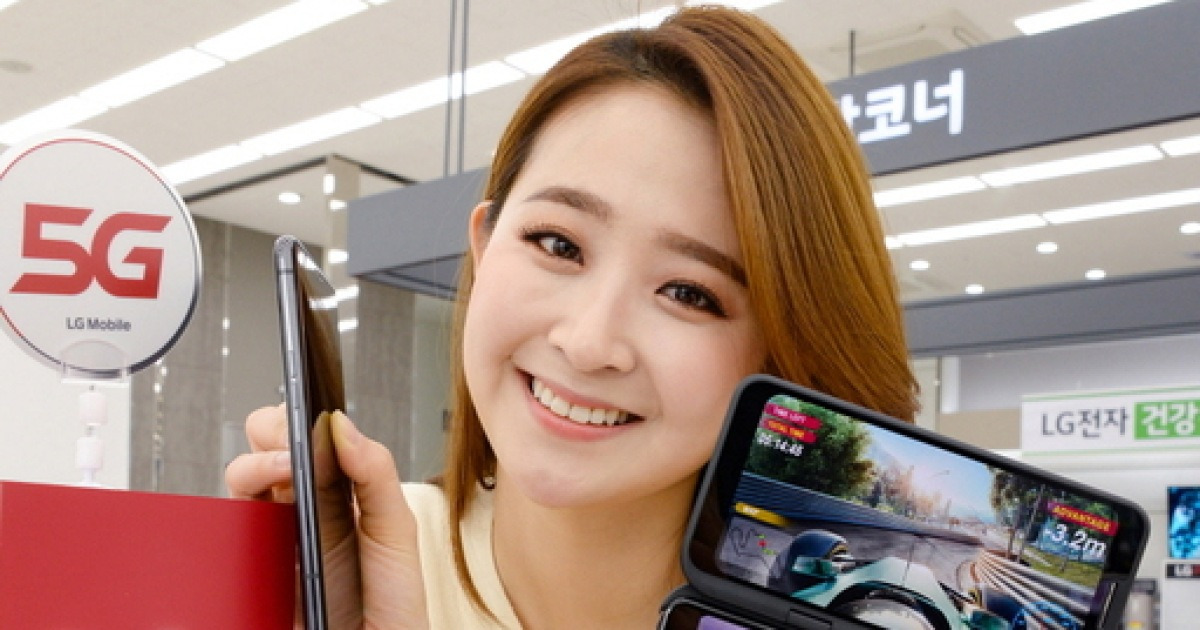 "갤S10 나와라".. LG 5G폰 'V50 씽큐' 출격