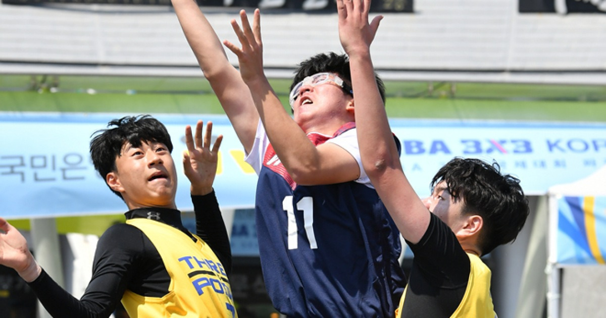 [JB포토] U15 Wizards '수비 두명도 거뜬없어'