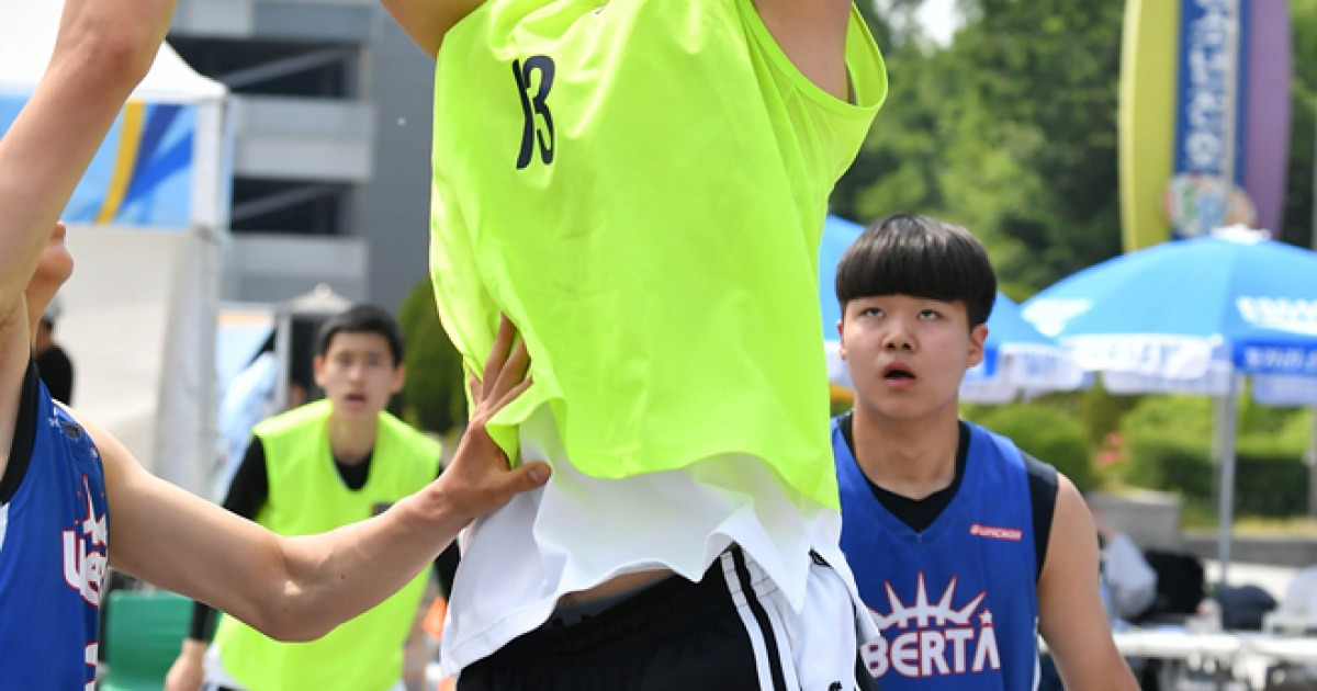 [JB포토] U18 팀코리아 2.5 '한뼘더 높은 높이로 슛'
