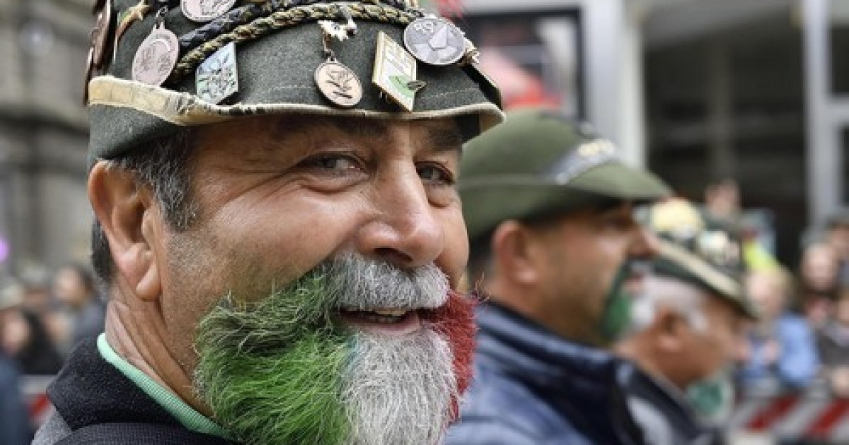ITALY DEFENCE ALPINE TROOPS PARADE