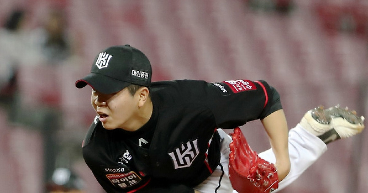 kt 손동현 '확실히 방어한다'