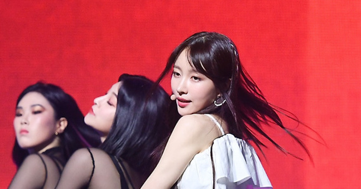 [TD포토] EXID 하니 '너무 짧은 의상'