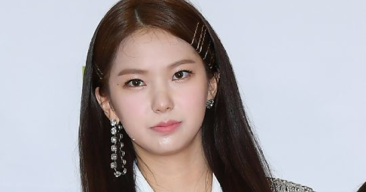 [TEN PHOTO] CLC 최유진 '귀요미 발산'