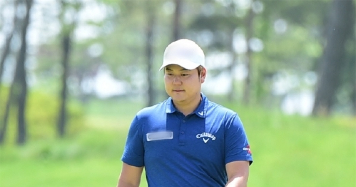 첫승 함정우 "우승상금은 먼저 부모님 여행 경비로" [KPGA SK텔레콤오픈]