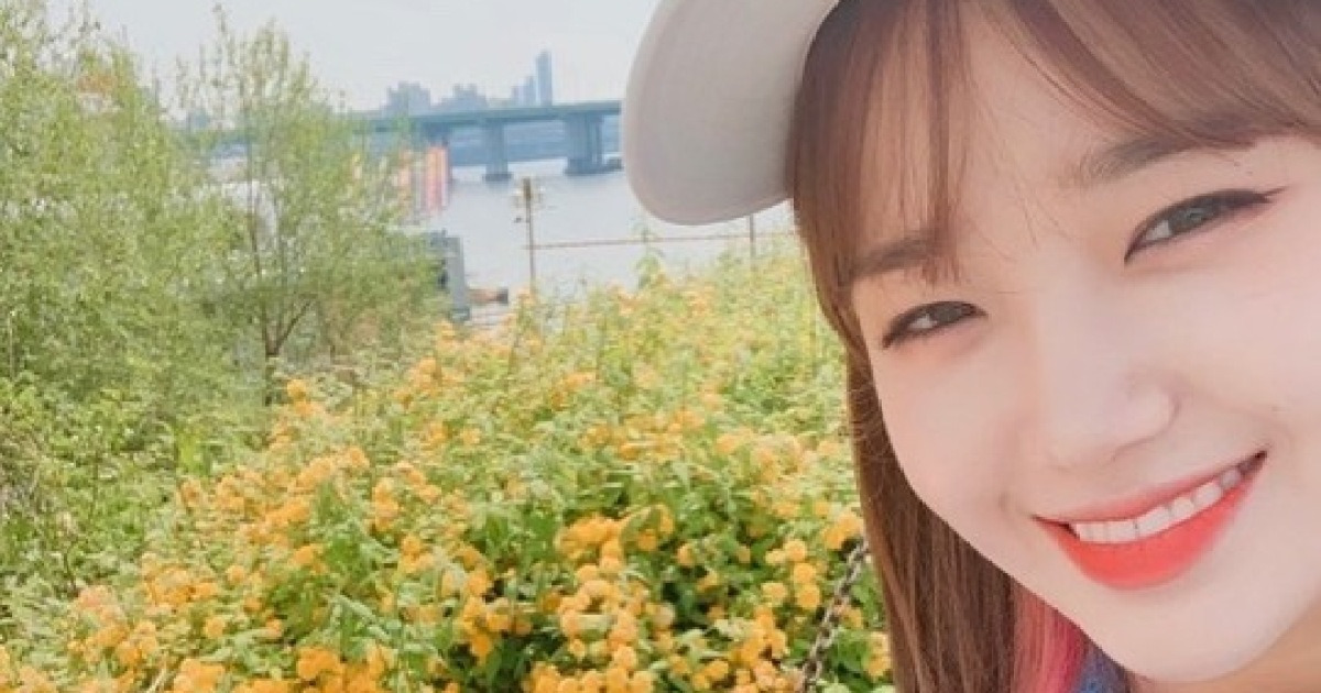 위키미키 최유정, 꽃 기죽이는 미모 '9kg 감량 후 더 예뻐졌네'[SNS★컷]