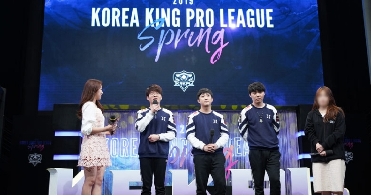 [포토] KRKPL 1R 승리 킹존 "목표는 무실 세트 우승"