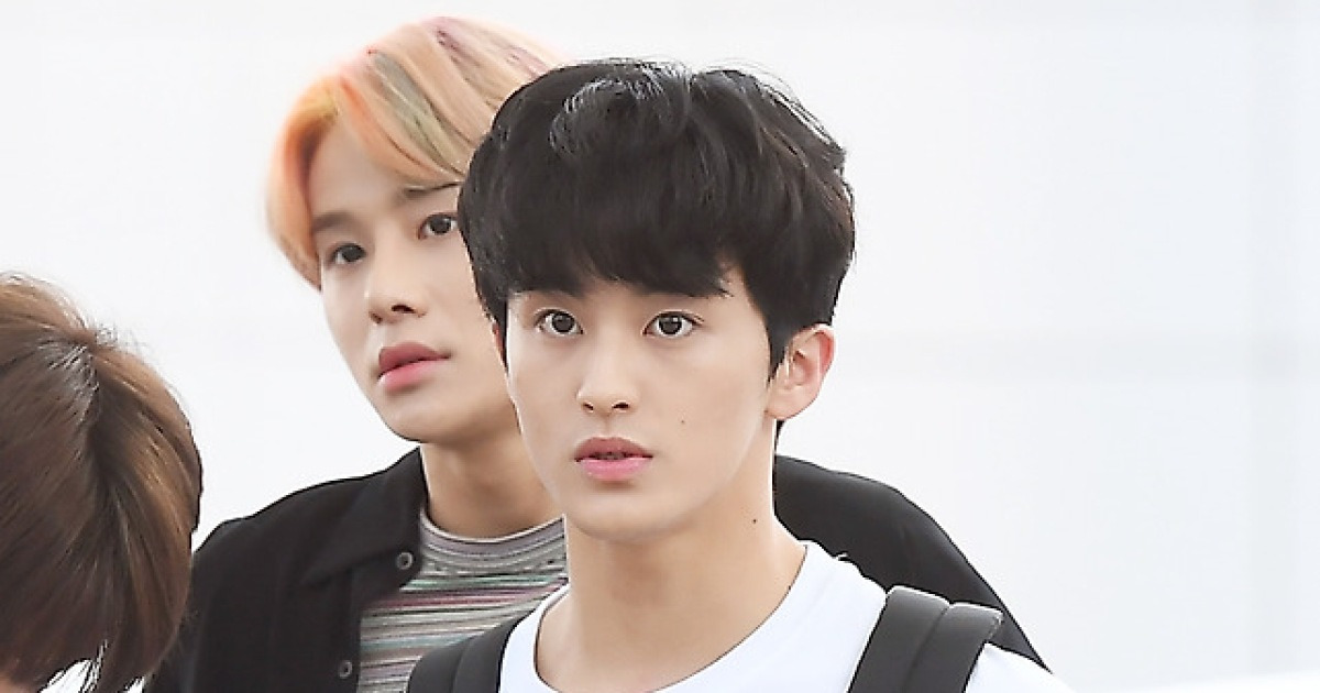 NCT127 정우-마크, 구름팬들 마중에 눈땡글~[포토엔HD]