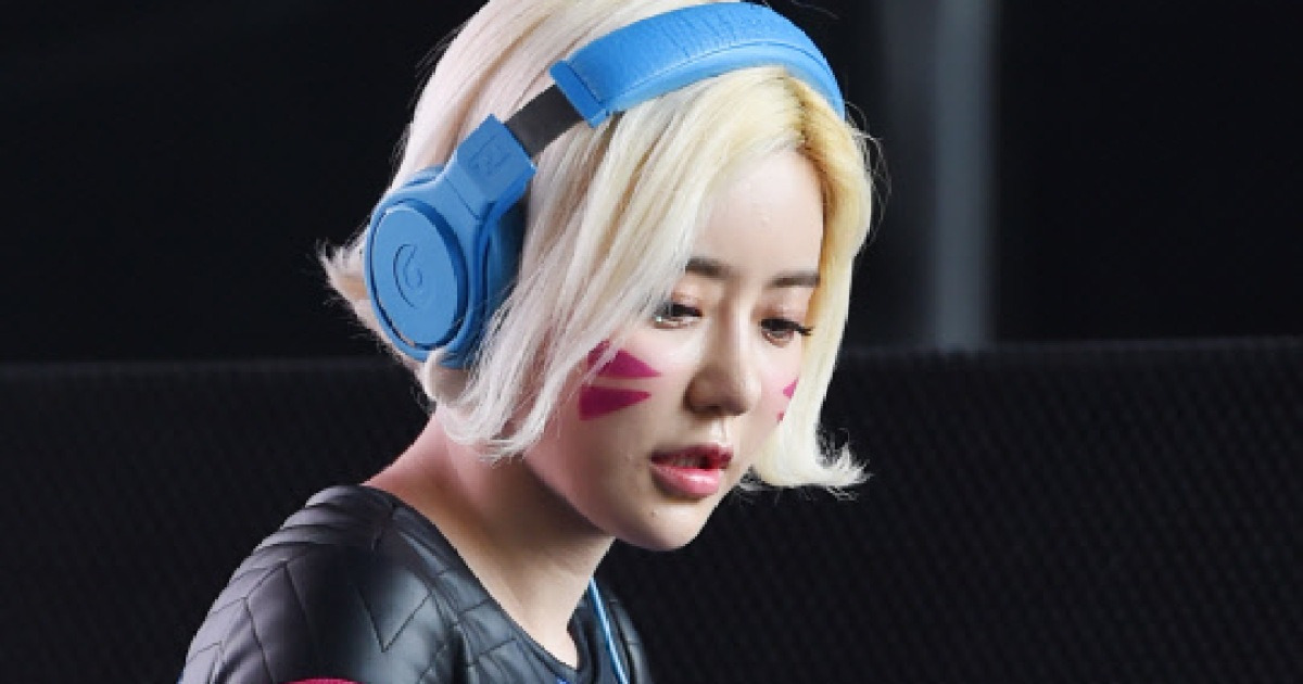 [포토]UMF 디제잉하는 DJ소다