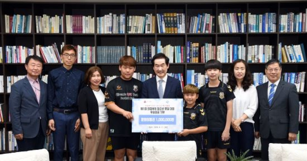 의정부 LKFC 유소년 축구클럽, 풋살대회 우승상금 100만원 의정부시에 기탁