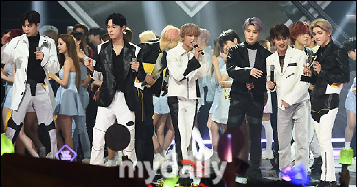 [MD포토] NCT127, '신나는 1위 무대'