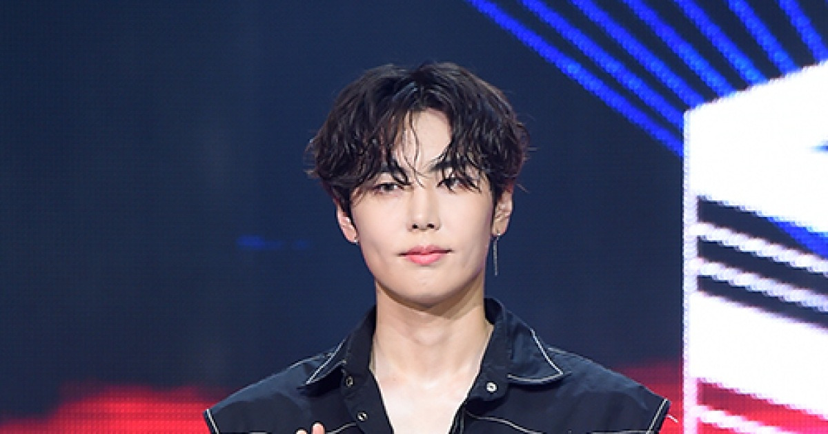 [MD포토] SF9 재윤 '매력남의 브이'
