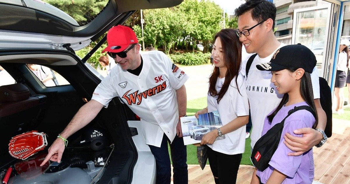 르노삼성차, SK행복드림구장에 'THE NEW QM6 LPe' 전시