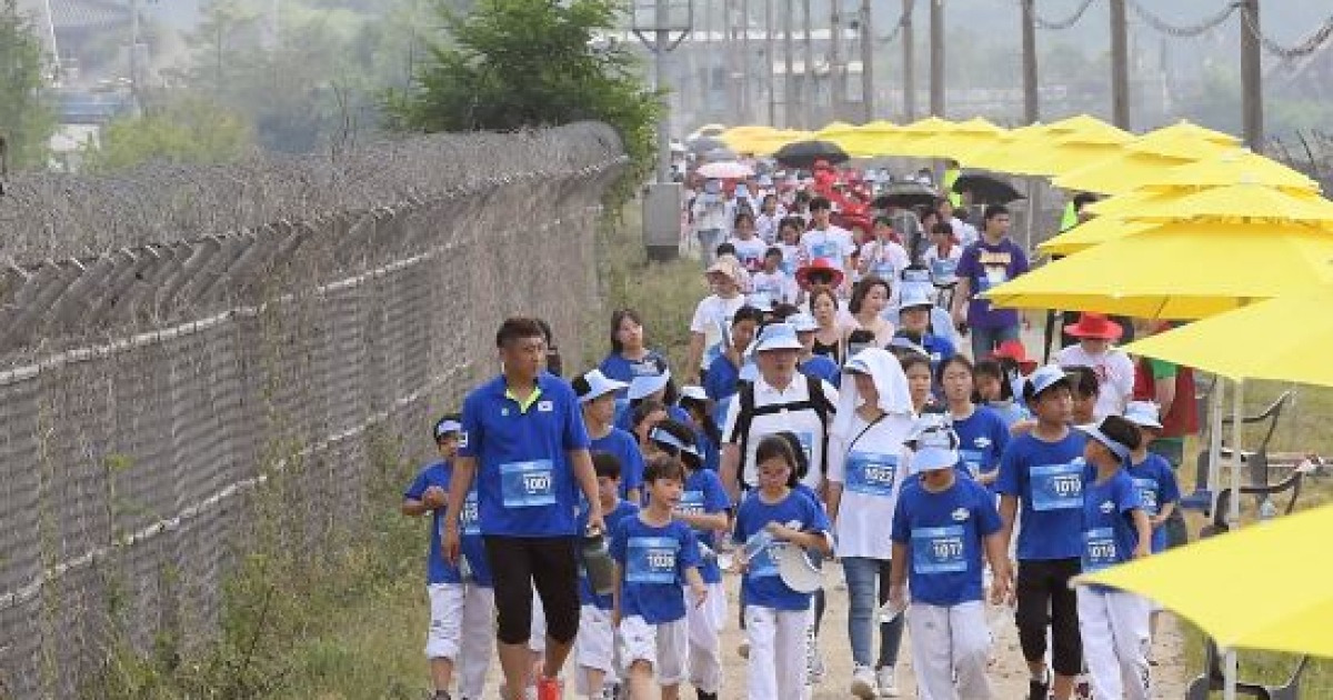 '2019 DMZ 평화대축제' 철책선 따라 걸어요~