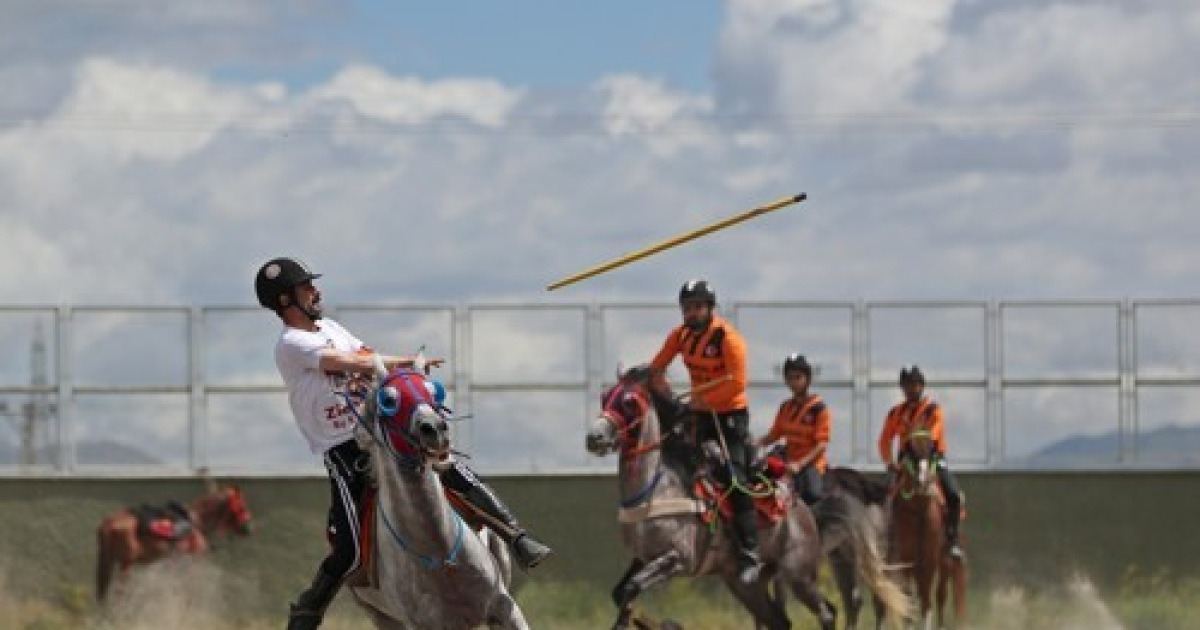 epaselect TURKEY PHOTO SET JAVELIN THROW GAME