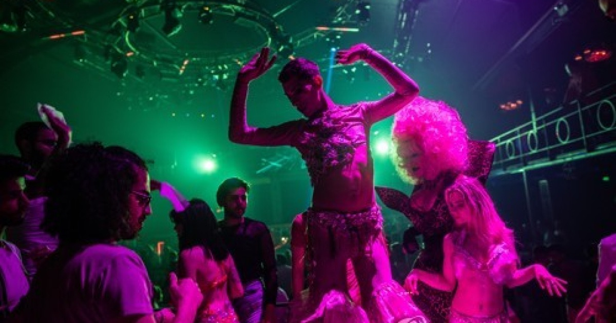 TURKEY PHOTO SET DRAG QUEEN PERFORMANCE LGBT