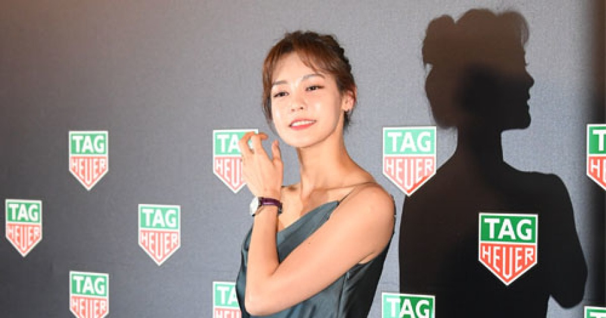 [포토]안현모 가녀린 몸매