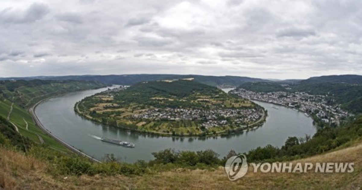GERMANY ECONOMY TOURISM RHINE RIVER LOOP