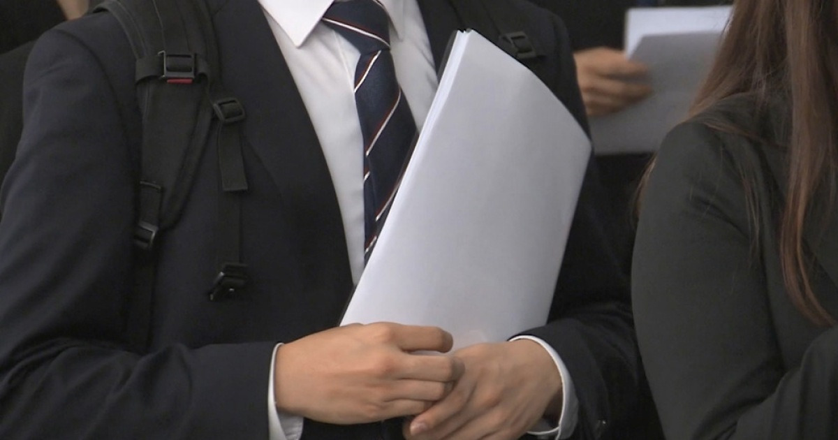 청년 취준생 71만 명 13년 만에 최다 10명 중 3명 공시족