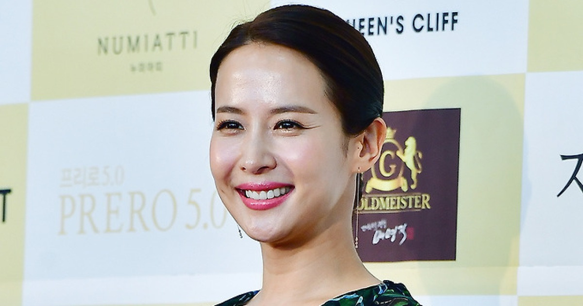 조여정 실제로 봐도 주먹만한 얼굴 춘사영화상[포토엔hd]