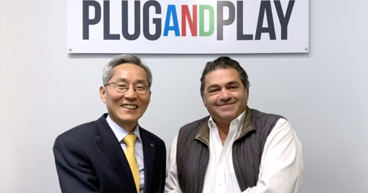 Korea's KB Financial Group teams up Plug and Play to back startups