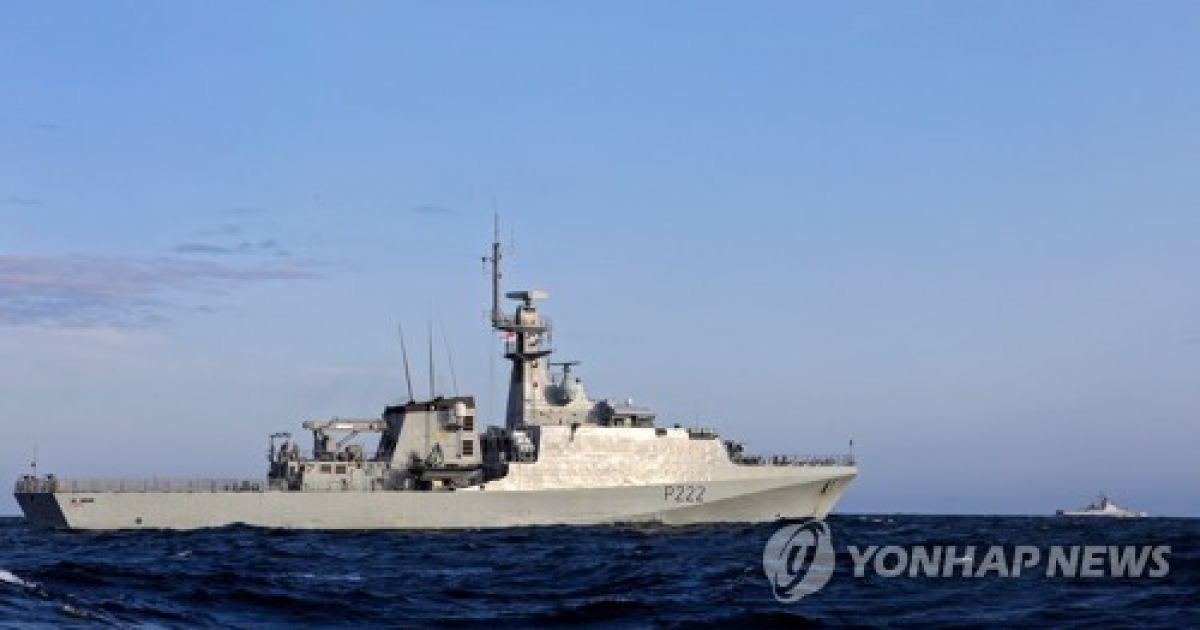 AT SEA BRITAIN RUSSIA DEFENCE