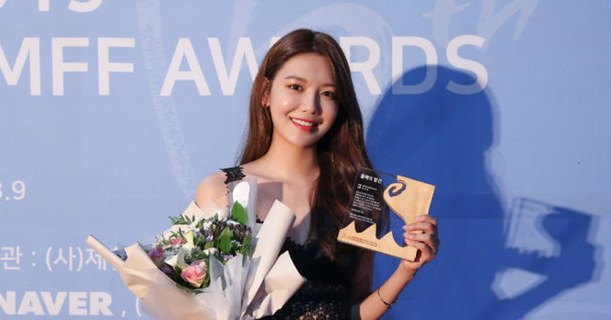 최수영,15회 JIMFF 올해의 발견상 수상 "기회 감사해"[공식입장]