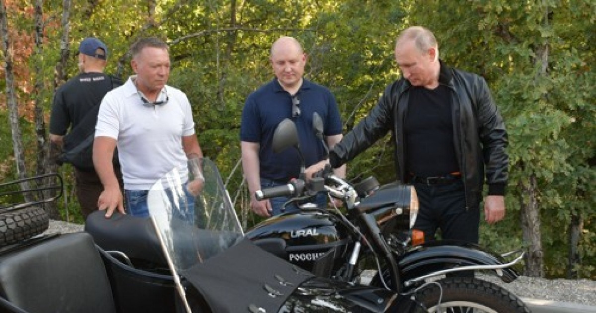 RUSSIA CRIMEA PUTIN NIGHT WOLVES