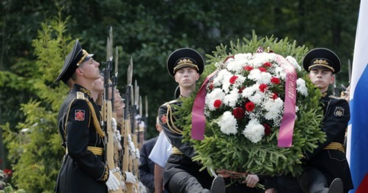 RUSSIA KURSK SUBMARINE ANNIVERSARY