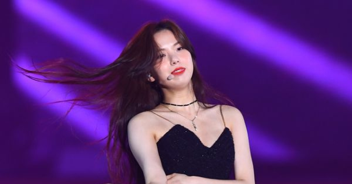 [ST포토] CLC 최유진 '난 너무 예뻐' (2019 케이월드페스타)