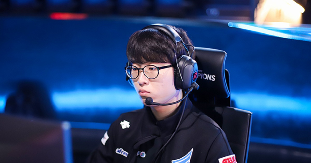 [LCK 와일드카드] '깜짝 픽 활용' 아프리카, SK텔레콤에 2세트 일격 날려