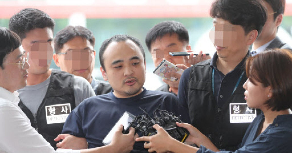 [Newsmaker] Murder suspect shows no remorse as face revealed