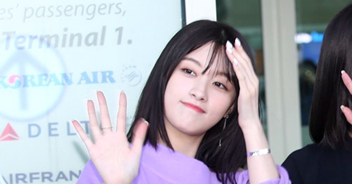 [bnt포토] CLC 오승희 '팬들에게 손인사'