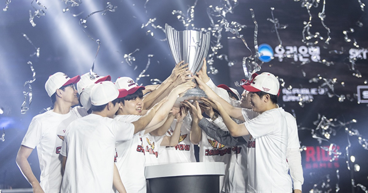 [LCK 결승] '도장깨기 대성공' SK텔레콤, 그리핀 꺾고 V8 달성(종합)