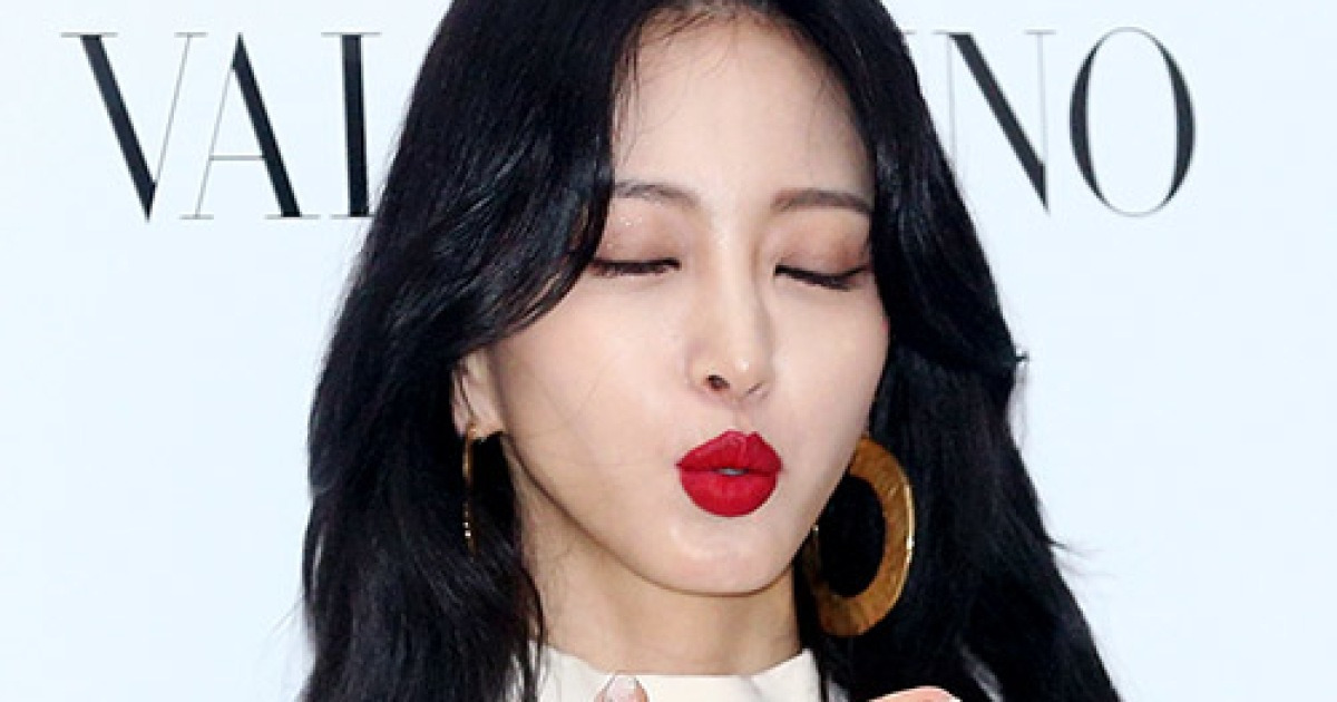 [bnt포토] 한예슬 '섹시하게 츄~'