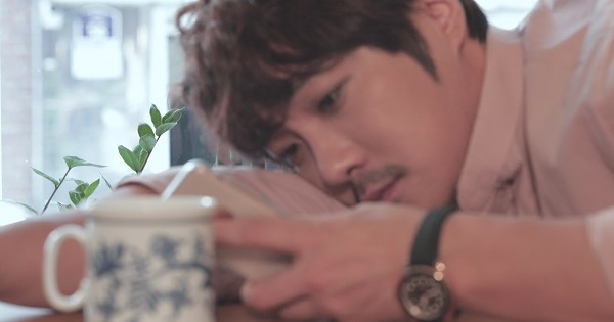 가수 KCM, '사랑과 우정사이' 뮤직비디오 통해 연기자 변신 '눈길'