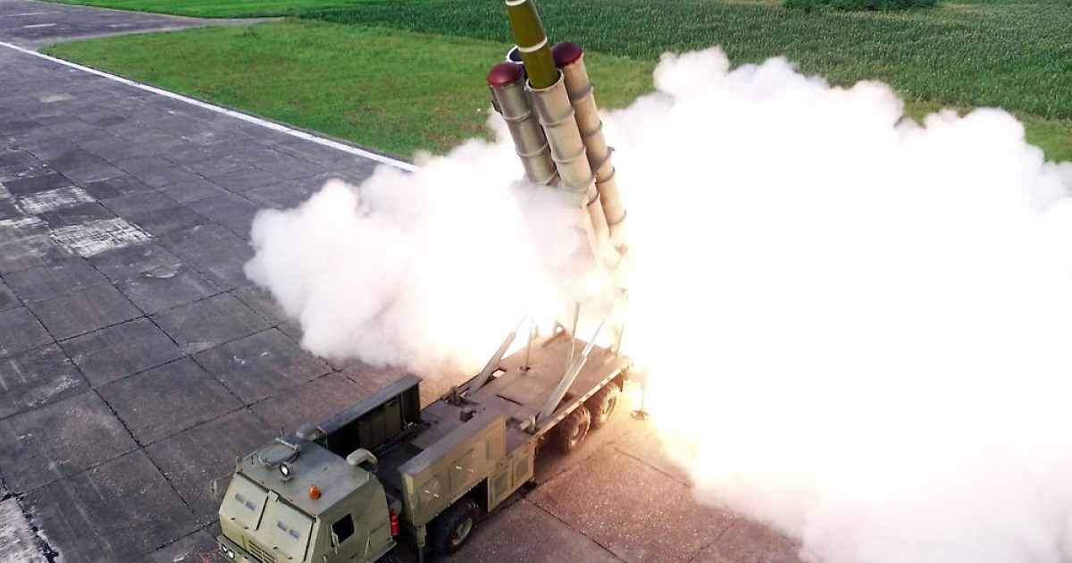 [Newsmaker] N. Korea's short-range projectiles possibly 'super-large ...