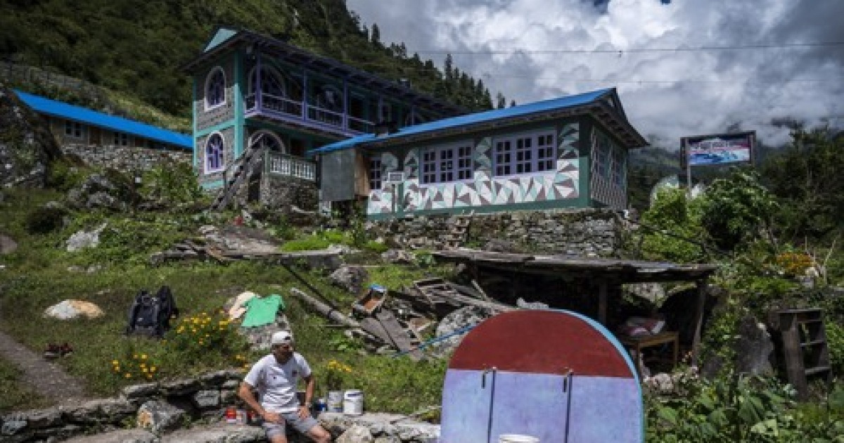 NEPAL HUNGARY MOUNTAINEERING
