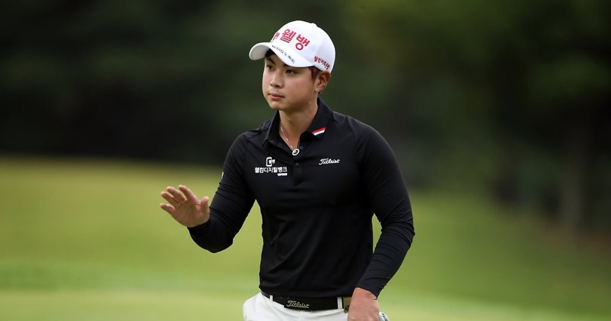 이형준 '버디퍼팅 성공'