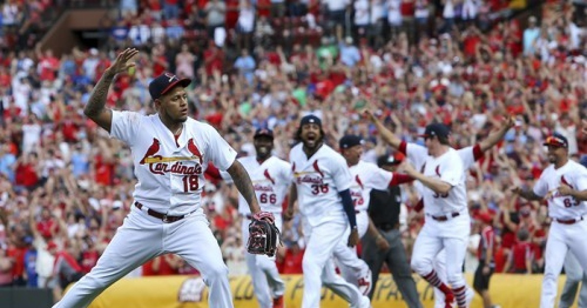 Cubs Cardinals Baseball